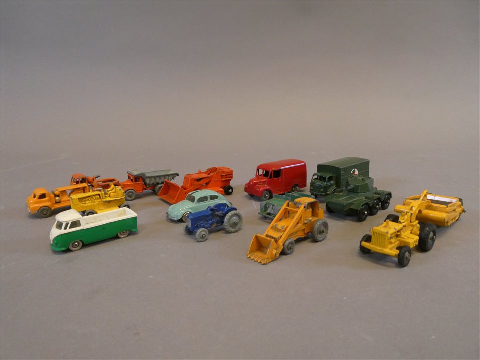 LEKSAKSBILAR. Lekta. Längder 3,5-6,5 cm. – Auktionshuset i Örebro AB