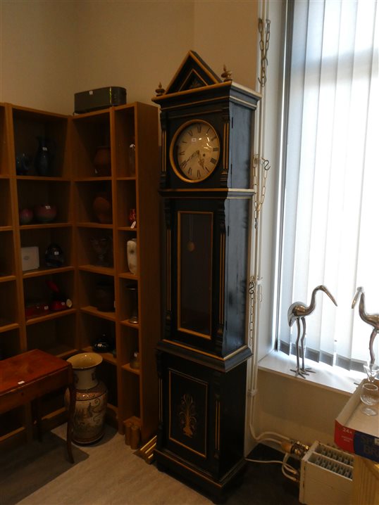 GOLVUR. H 216 cm. – Auktionshuset i Örebro AB