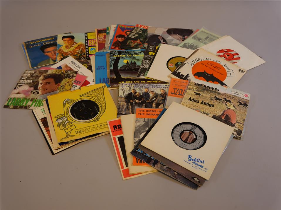 EP-SKIVOR. Bl.a Elivs Presley, Ola & Janglers och Sven Ingevars ...