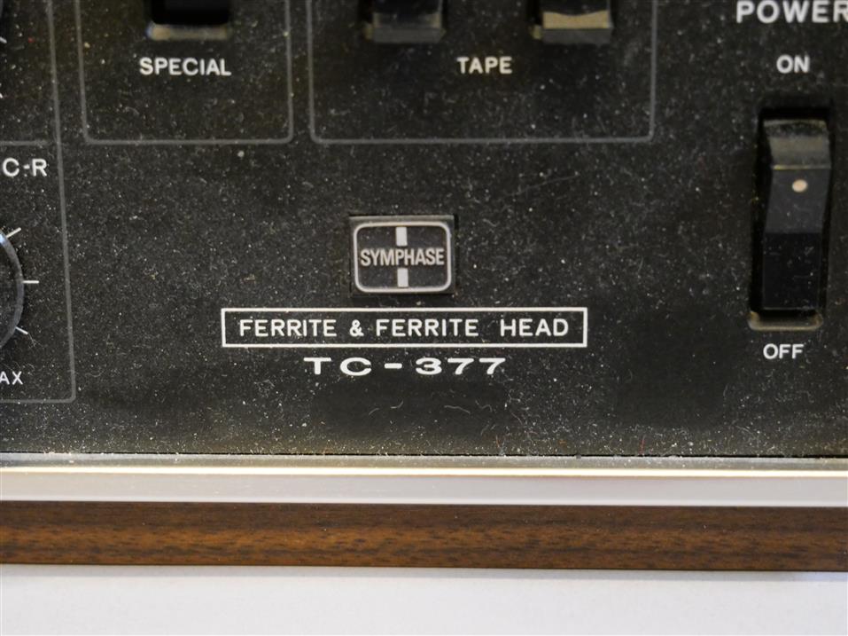 RULLBANDSPELARE. Sony TC-377. Sladd saknas. – Auktionshuset i Örebro AB